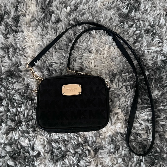 Michael Kors | Bags | Michael Kors Mini Bag | Poshmark